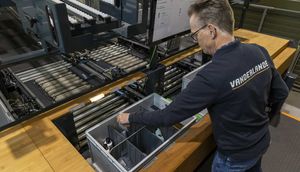 Automatic AS/RS - ADAPTO - VANDERLANDE - for warehouse / for storage ...