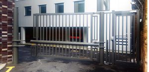 Rotating gate - TERRA BIFOLD - FRONTIER PITTS FRANCE - automatic / wear ...