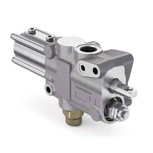 Lever-operated hydraulic directional control valve - DM 70 series ...