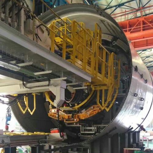 Pivoting vacuum lifting device - Aerolift Industrials B.V.