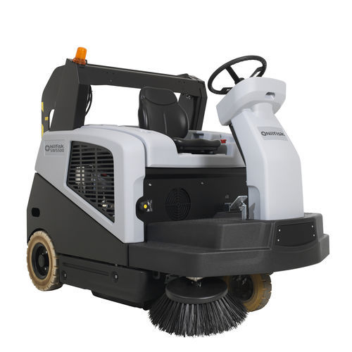 Ride-on sweeper - SW5500 series - Nilfisk - battery-powered / outdoor ...