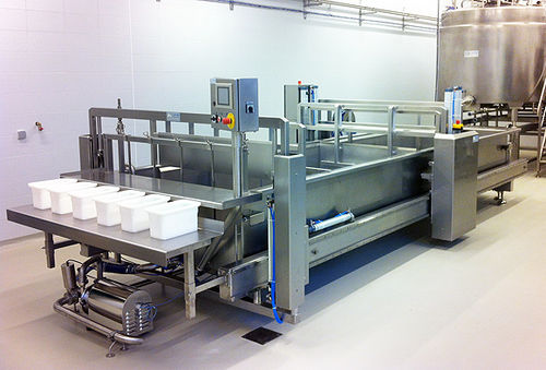 Cheese production line - C. van't Riet Dairy Technology BV