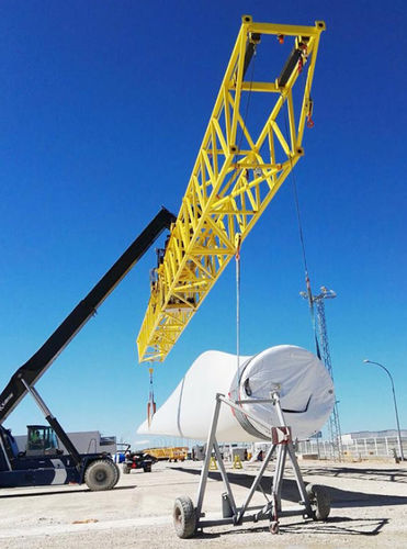 Wind turbine blade metal lifting and turning device - Airpes