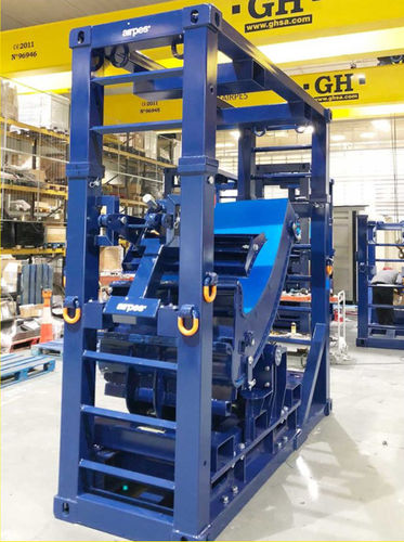 Wind turbine blade transport frame - Airpes