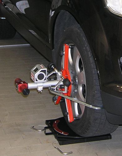 Car wheel aligner - AXIS10 - Haweka AG - portable