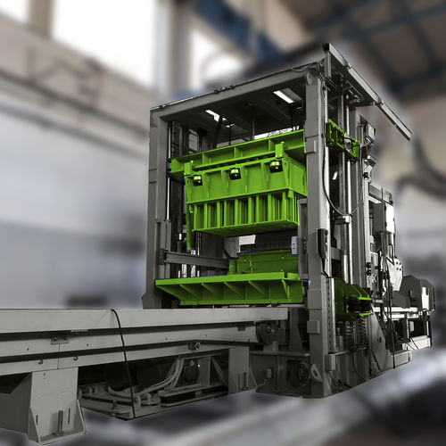 Concrete block making machine - R-400 - Scandinavian UK Machines AB ...