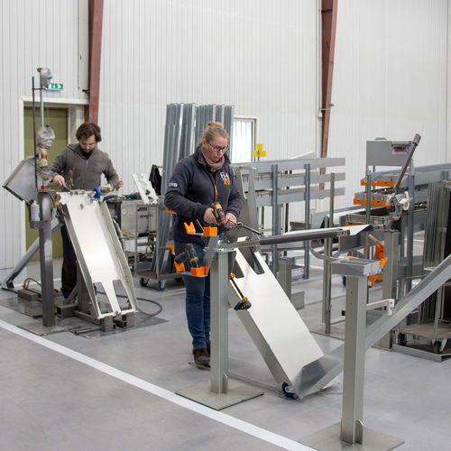 Modular assembly line - Labadis - flexible / auto parts / for the ...