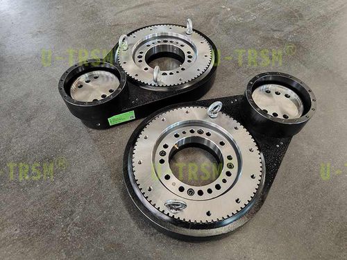 Compact slewing drive - 2-S-I-O-0229 - Unique Transmission Equipment ...