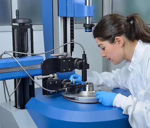 Alignment measuring instrument - OptiCentric® Bonding 5D - TRIOPTICS ...