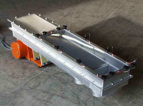 Screening conveyor - epa ELEKTRONIK GmbH