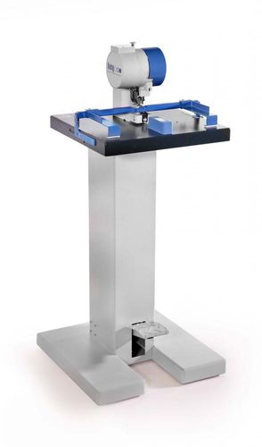 Electric eyeleting machine - 102-20 - Constantin Hang Maschinen ...