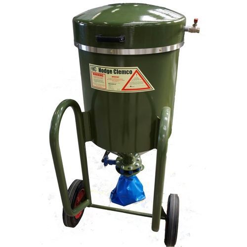 Automatic sandblasting machine - Hodge Vac - Hodge Clemco - pressure ...