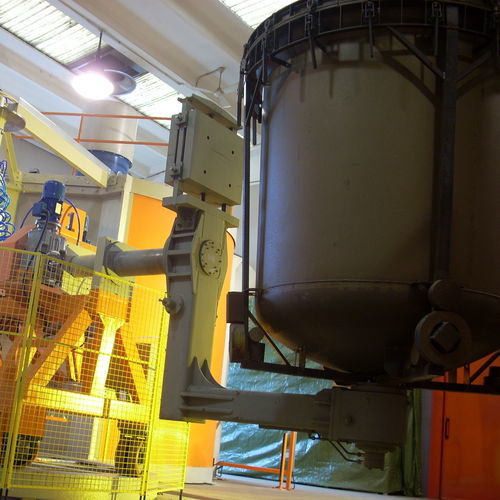 Rotomolding arm - Polivinil Rotomachinery