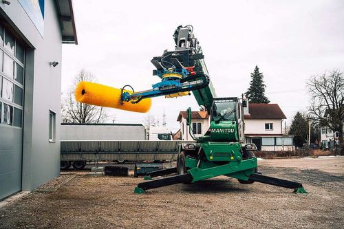 Facade cleaning robot - SunBrush mobil GmbH - building / wet cleaning ...