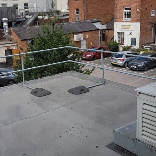 Free-standing roof edge protection - Fisher Alvin Limited