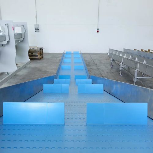 Lifting conveyor - rails - belt / vertical / transport