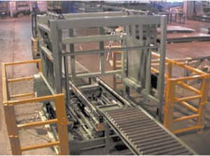 Pallet stacker-destacker - Plywood - roach conveyor