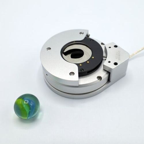 Motorized iris diaphragm - SID-5714-ID-18 - SmarAct GmbH - aluminum ...
