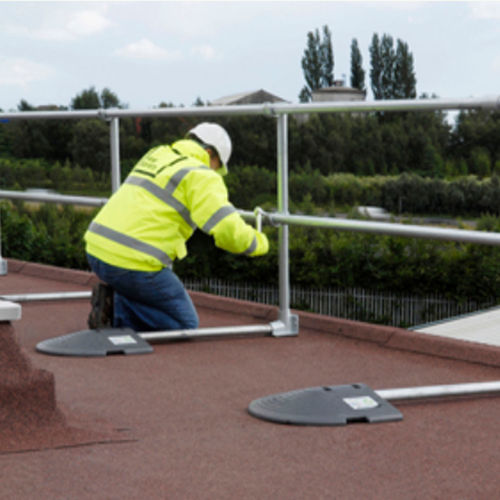 Free-standing roof edge protection - KeeGuard® - KEE SAFETY - aluminium ...