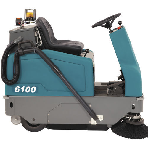 Ride-on sweeper - 6100 - Tennant - battery-powered / indoor / outdoor