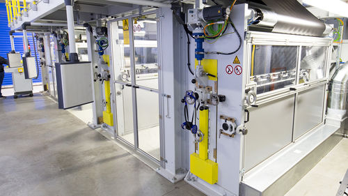 Lacquering machine - - - KKA GmbH Kleinewefers Kunststoffanlagen