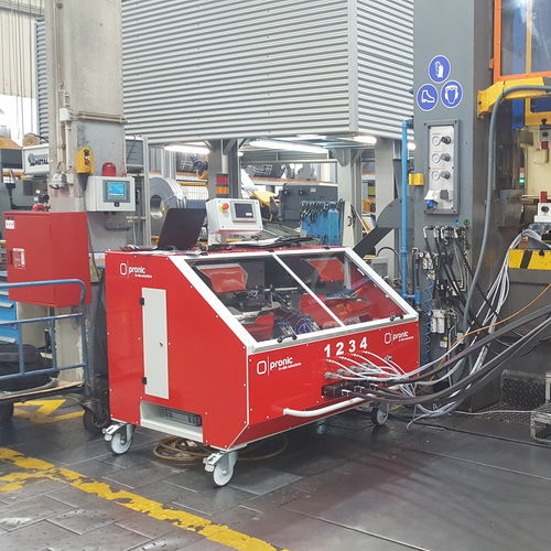 Pneumatic insertion machine - PRONIC SAS - for threaded inserts