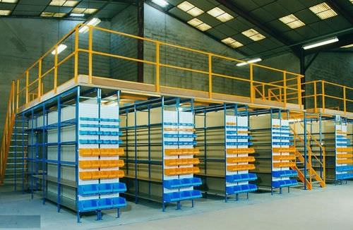 Working platform - PROVOST - storage / with safety railing / long-range