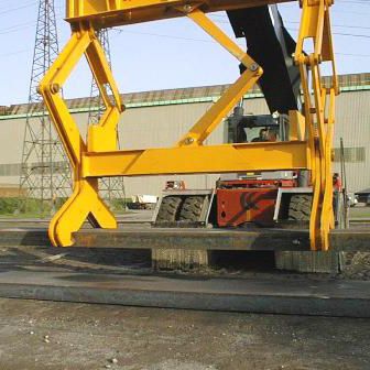Profile lifting clamp - Heppenstall Technology - horizontal ...