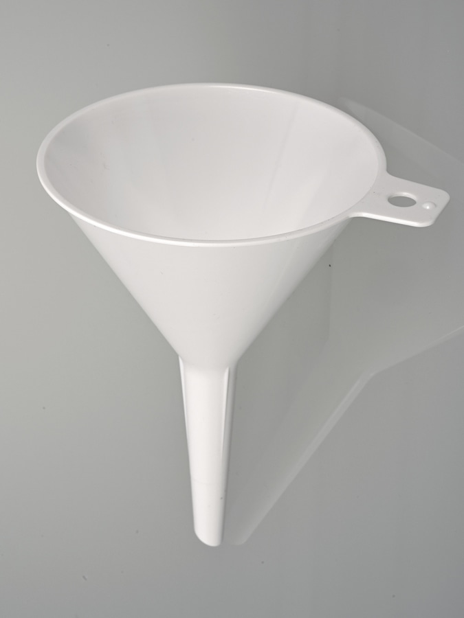 Disposable funnel for liquids - Rheinauenstraße 5, 79415 Bad Bellingen ...