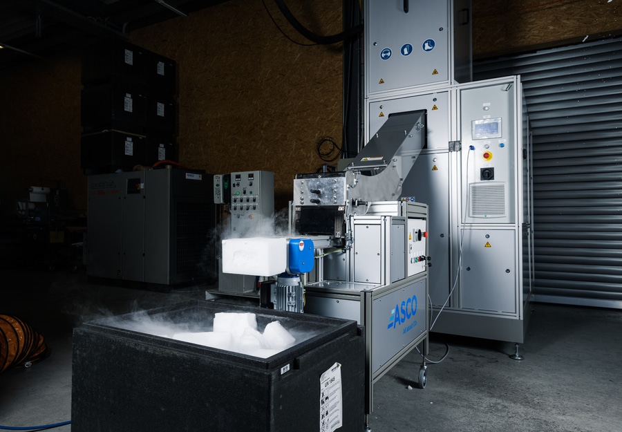 ASCO Ice Loader for dry ice blocks/disks - Industriestrasse 2, 8590 ...