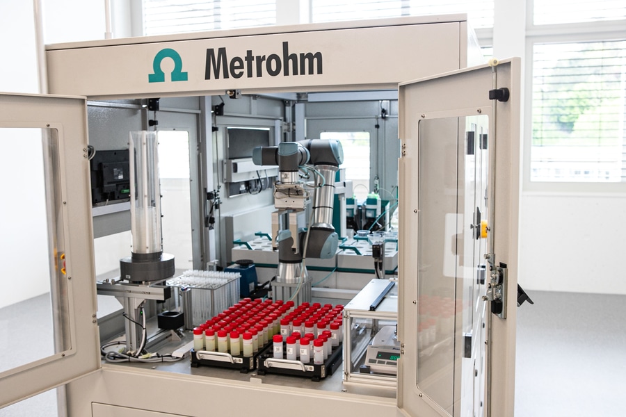 Metrohm – experts in customized robotic solutions for laboratory ...