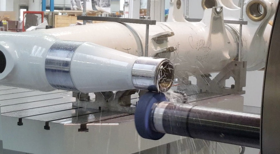 GRINDING MACHINES FOR AEROSPACE - Viale dell'Elettronica, 36016 Thiene ...