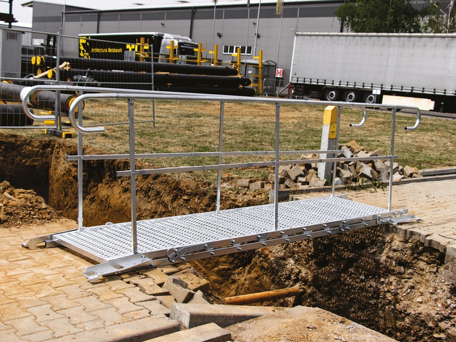 Temporary access stairs for construction sites - United Kingdom - TLC