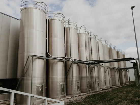 UWT – Guaranteeing Quality, Durability, and Precision in the Synthetics ...