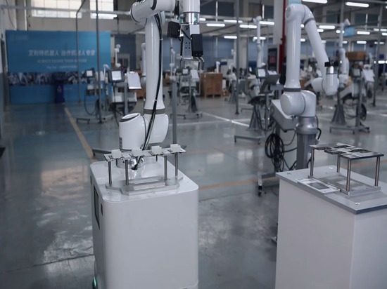 ELITE ROBOT equipped with SensoPart Camera & Standard Robots AGV ...