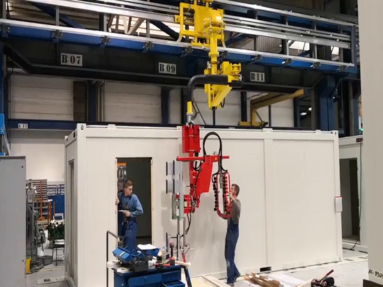 Handling systems - Vertical rails - Via Antonio Gramsci, 38023 Cles TN ...