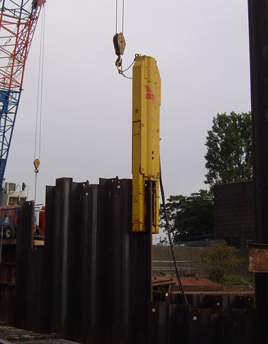 油圧杭打ち機 - SL30 - BSP International Foundations Limited