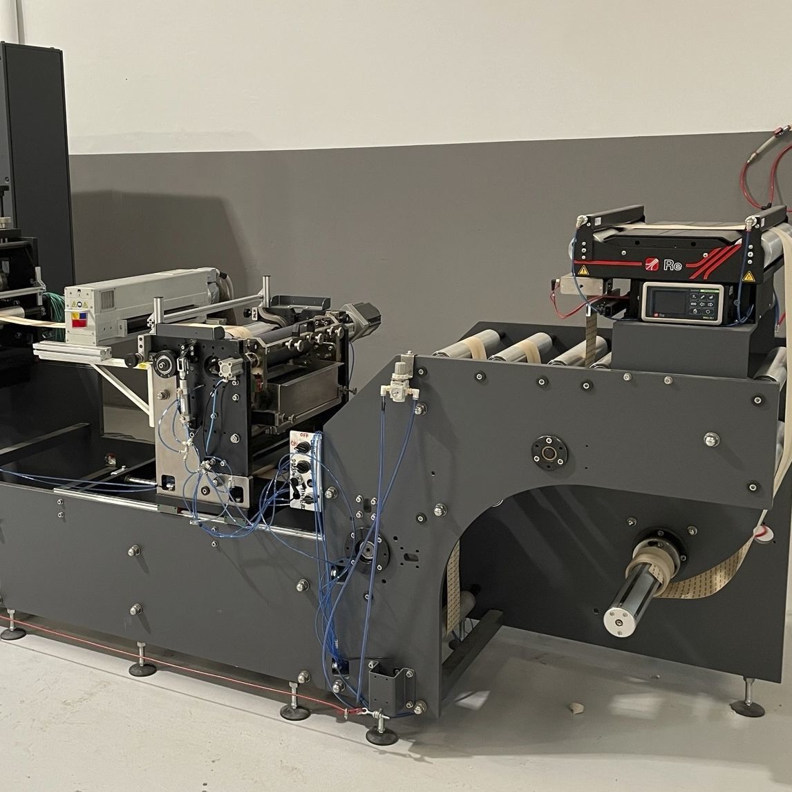 Impressora flexográfica - SEMI-TEC 330 - TECTUPRINT