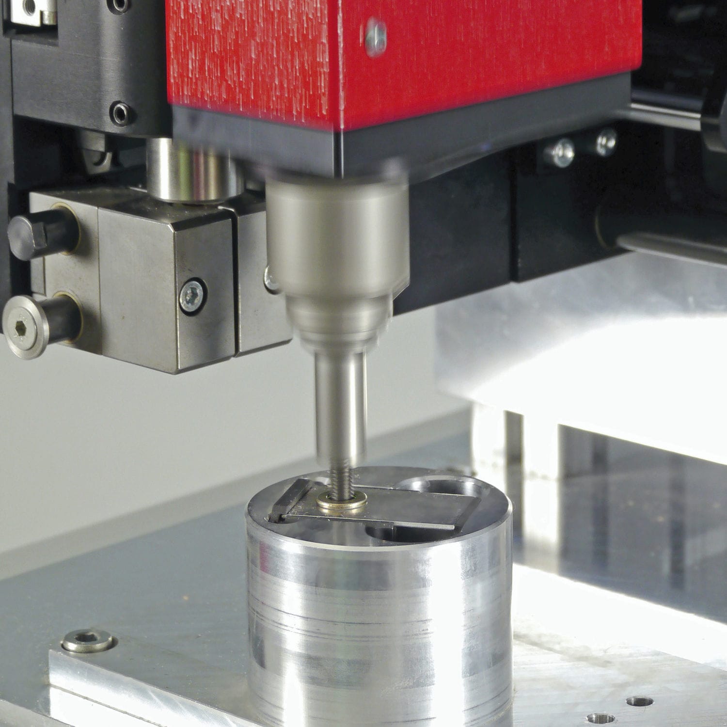 Máquina rebitadeira de alta velocidade - BMS - Stöger Automation - para ...