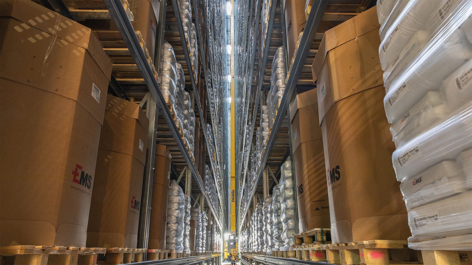 Armazém automático vertical - Stöcklin - para armazém / de paletes ...