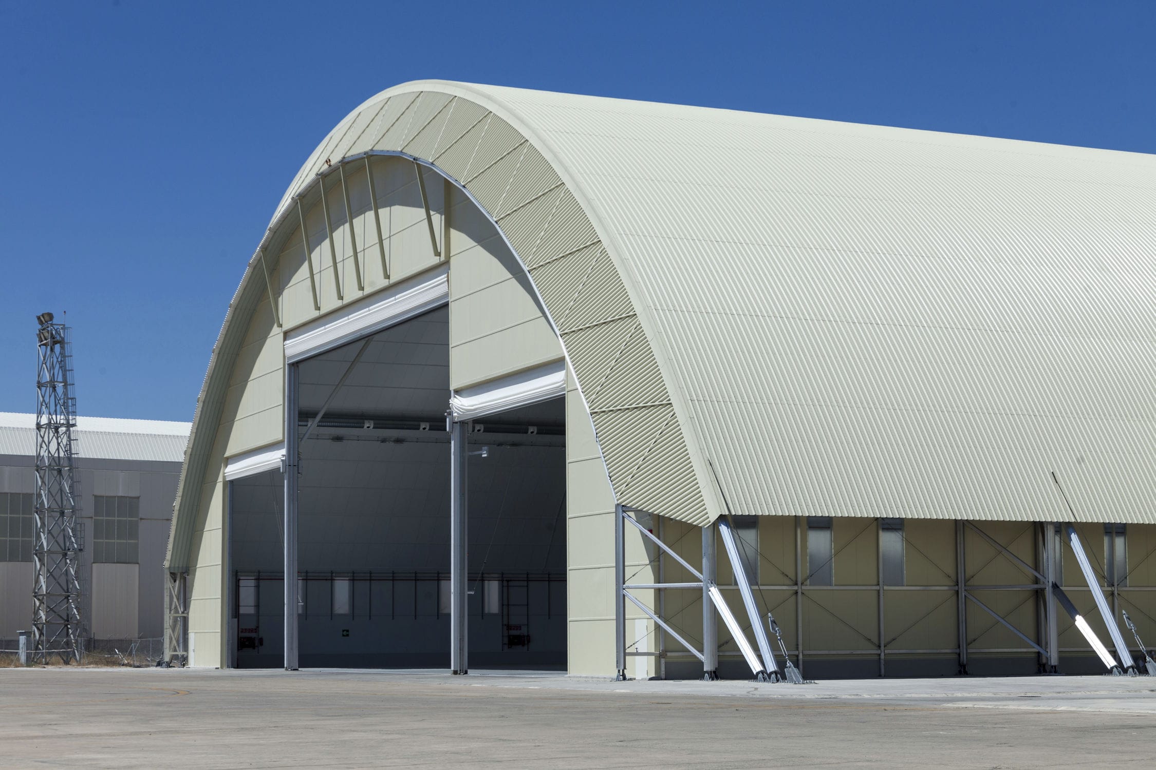 Armazém - HANGAR G50 - Gaptek - hangar para aviação / para armazém ...