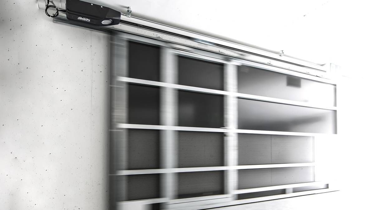 Motor para portão de correr - Industrial - Gilgen Door Systems AG