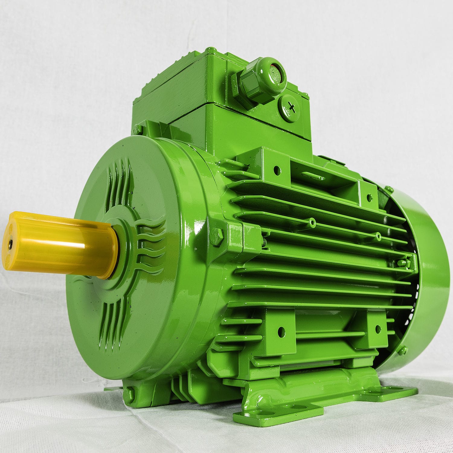 Motor compacto - 3EC132M series - ELK Motor - de indução / trifásico ...