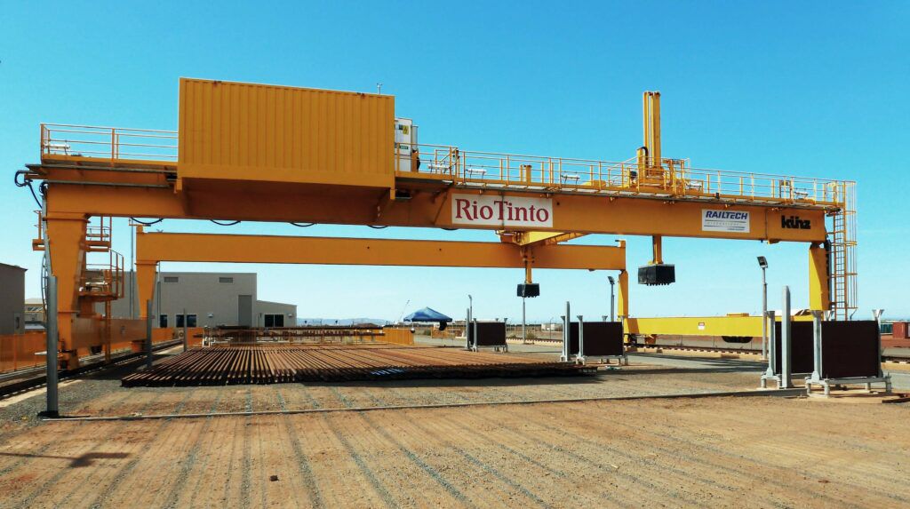 Guindaste de pórtico para armazém - RMG - Künz GmbH - automático