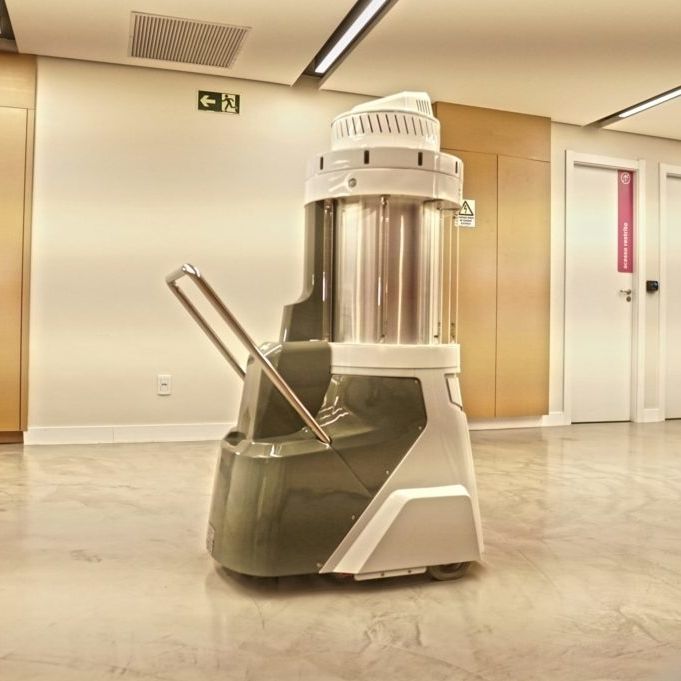 Robô de desinfecção para ambiente interno - Jaci - Instor