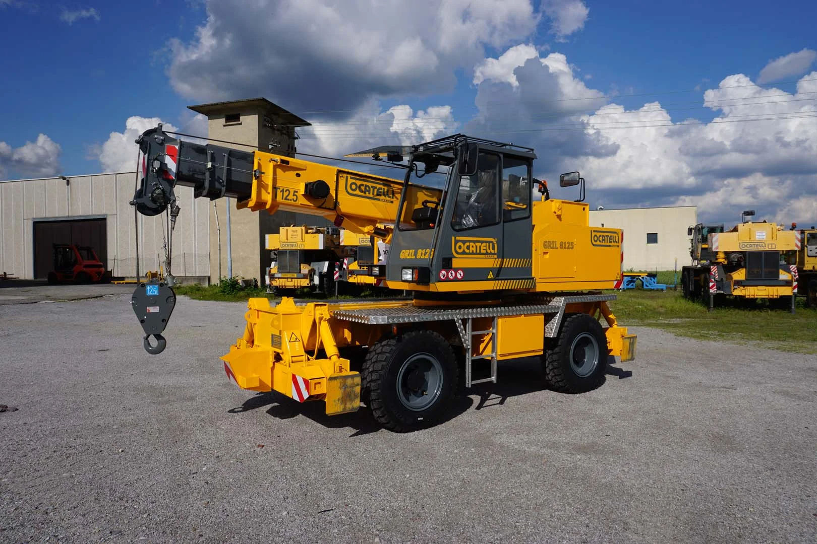 Guindaste para terrenos acidentados - GRIL 13.12 - LOCATELLI CRANE S.R.L. - móvel / telescópico ...