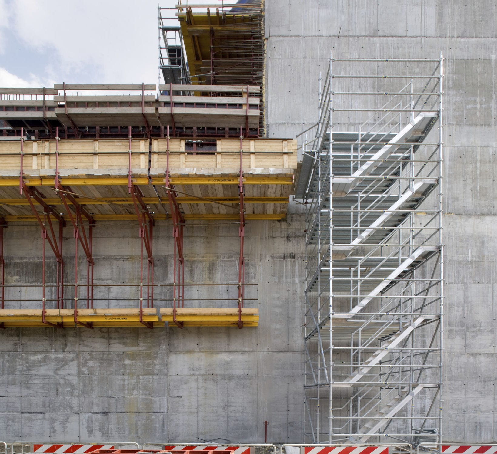 Escada fixa reta - MP - PILOSIO S.r.l. - em alumínio / com barras de ...