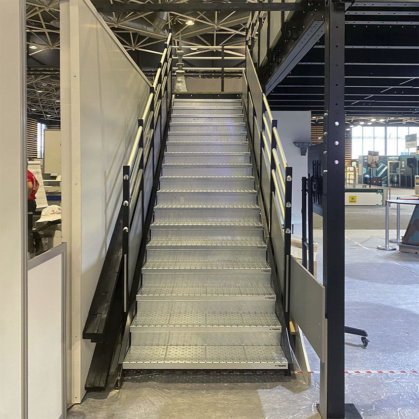 Escada fixa reta - 35100-NP - TECRO - de alumínio / em aço / de aço ...