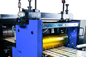 Máquina de gofragem para papel - Todos os fabricantes do setor industrial